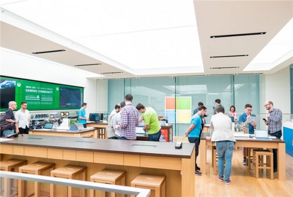 #024 Microsoft Surface Experience Store Interior - Custom Mobile Cell ...