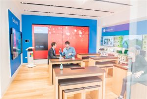#024 Microsoft Surface Experience Store Interior - Custom Mobile Cell ...