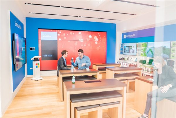 #024 Microsoft Surface Experience Store Interior - Custom Mobile Cell ...