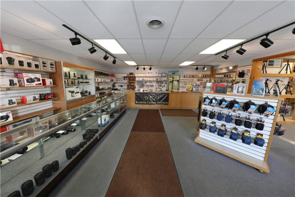 #044 Wyoming Camera Store Slatwall Display Solution - Custom Mobile ...