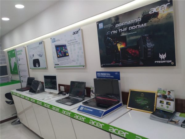 #050 Small Acer Laptop Store Display Solution - Custom Mobile Cell ...